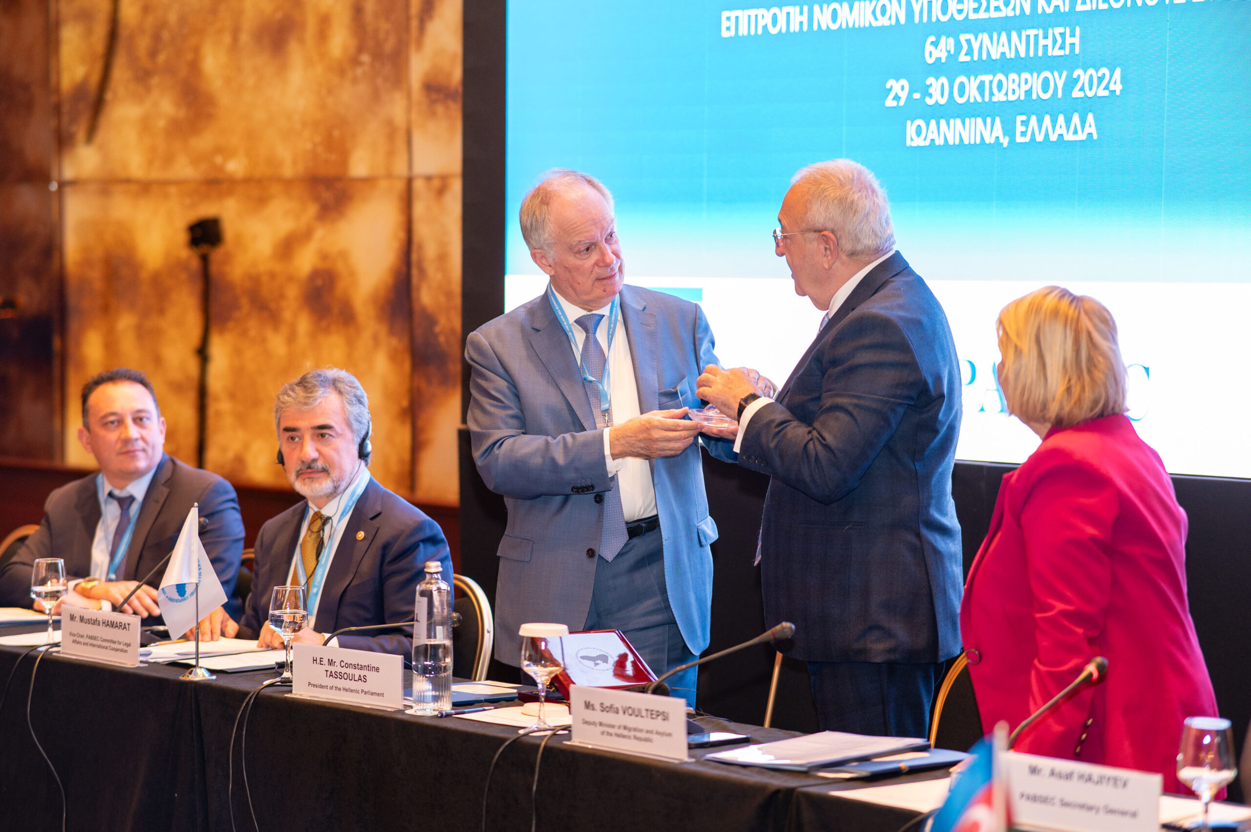 Προσφυγικό και μεταναστευτικό στο επίκεντρο της Συνεδρίασης της ...